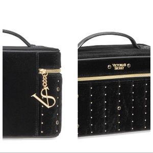 Victoria's Secret | Bags | New Victorias Secret Velvet Studs Vanity ...